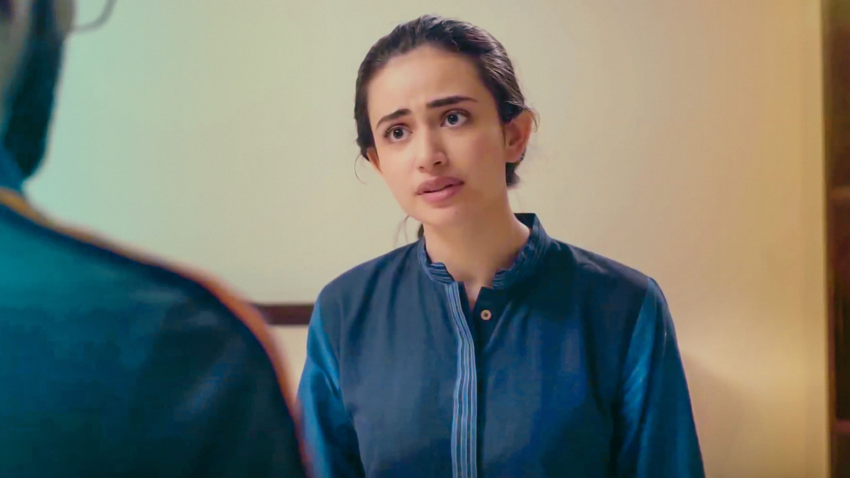 Watch Series Ruswai | Episode 28 Online | Viu Iraq