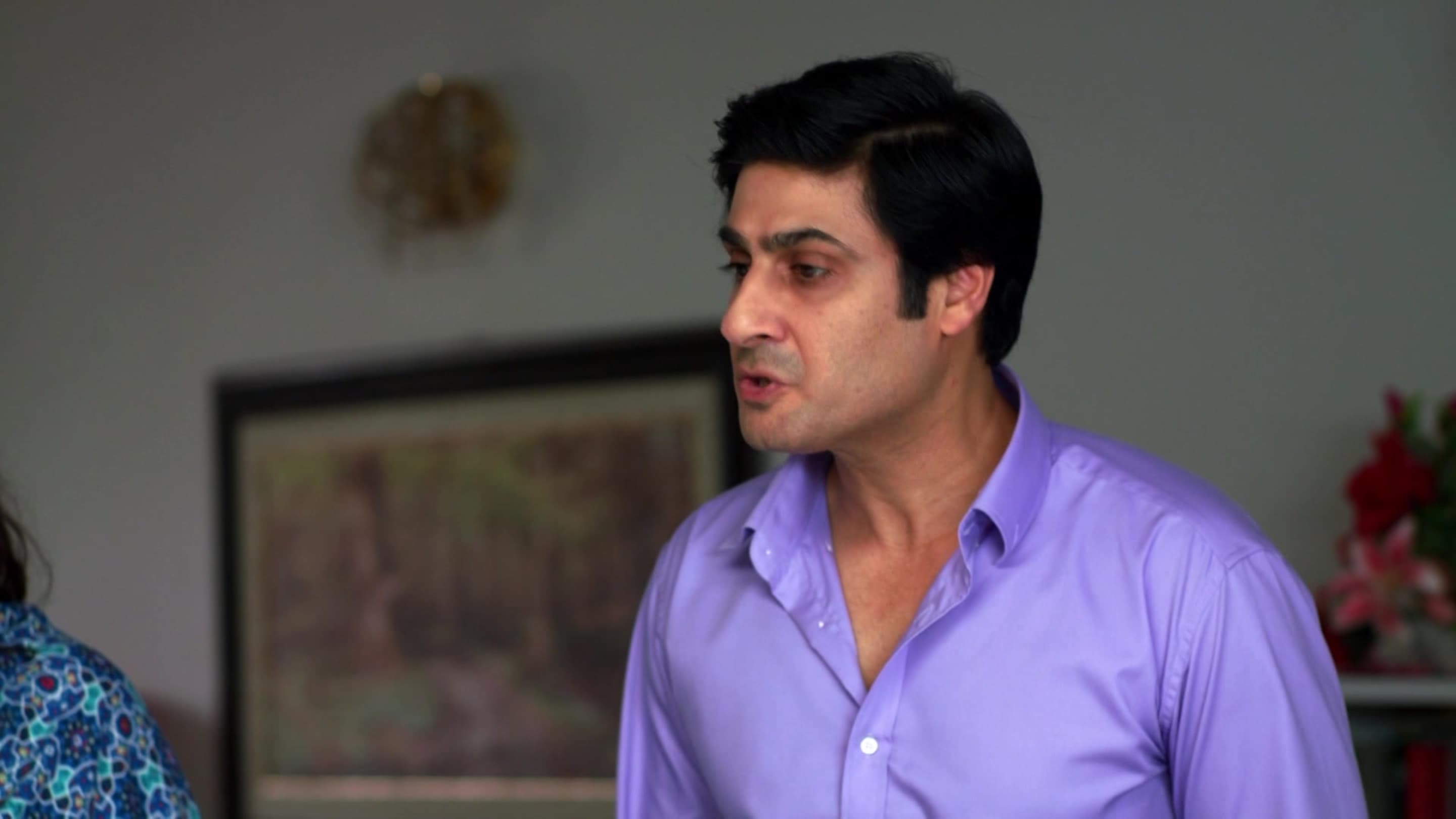 Watch Series Makafat | Episode 3 Online | Viu Bahrain