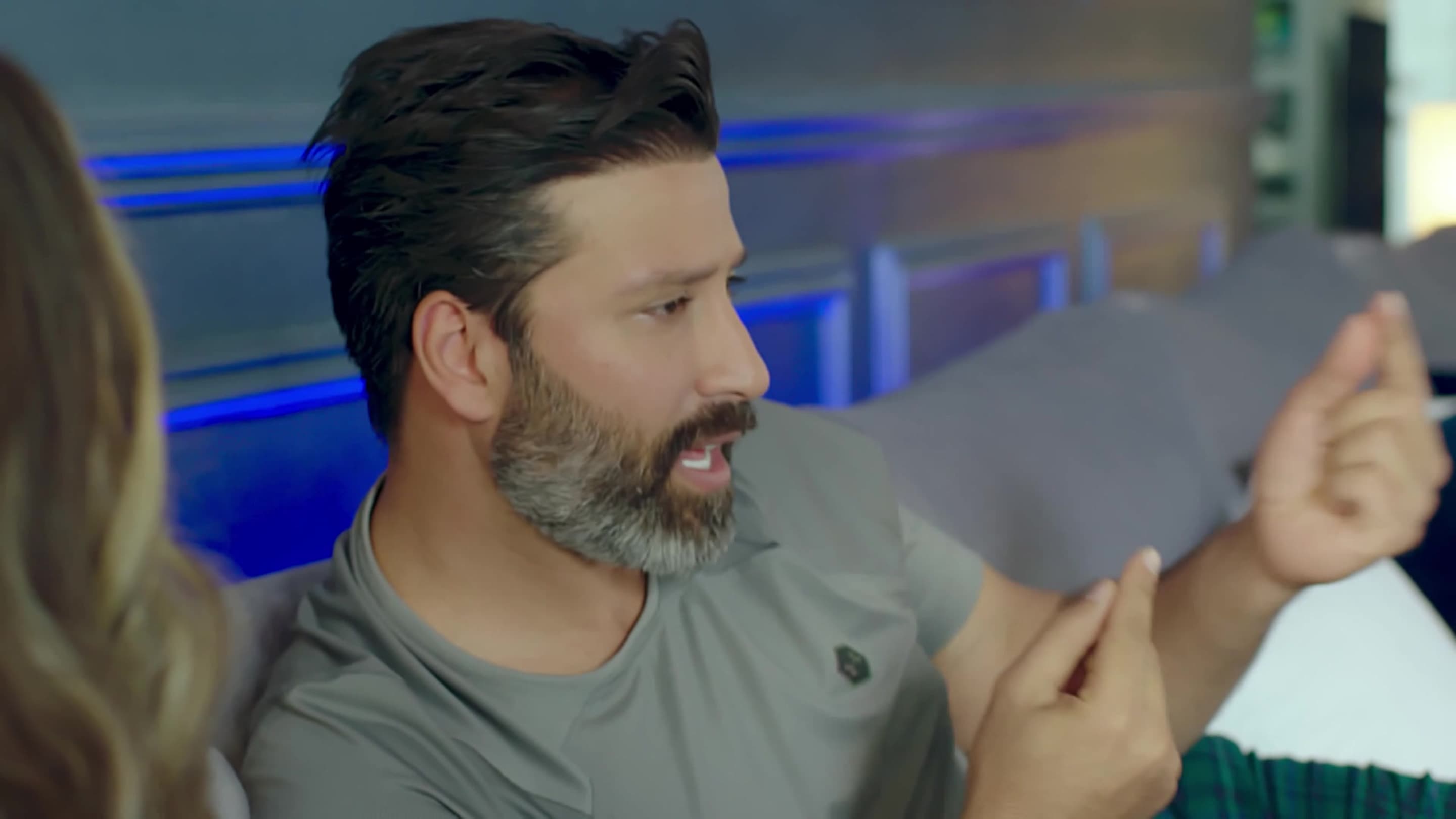 شاهد مسلسل أمينة حاف الحلقة 15 أونلاين | Viu السعودية